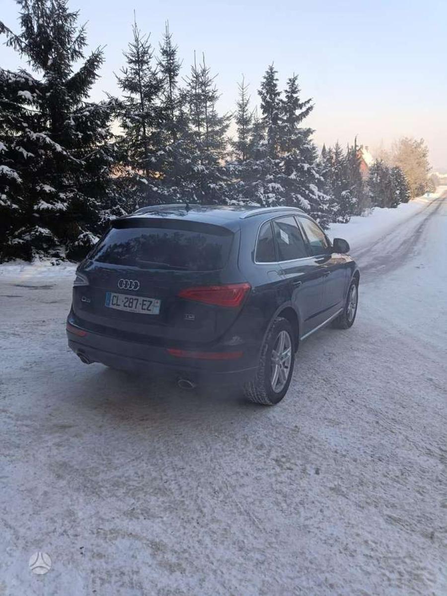 Black Audi Q5 2012 in Prienai, with an engine capacity of 2.97 L and mileage of 217 thousand km for 5500 €, photo 4 on AUTOMOTO.COM.LV