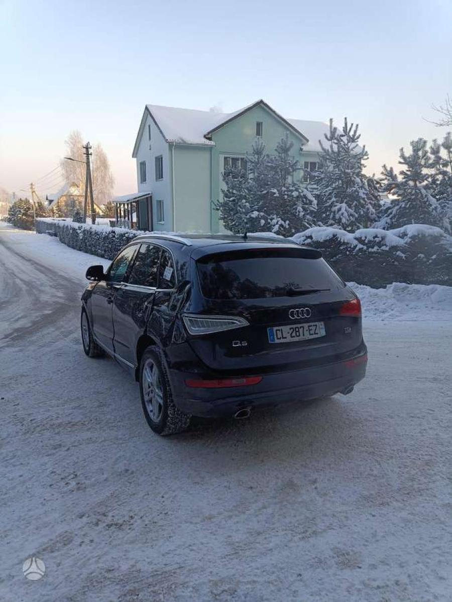 Black Audi Q5 2012 in Prienai, with an engine capacity of 2.97 L and mileage of 217 thousand km for 5500 €, photo 18 on AUTOMOTO.COM.LV