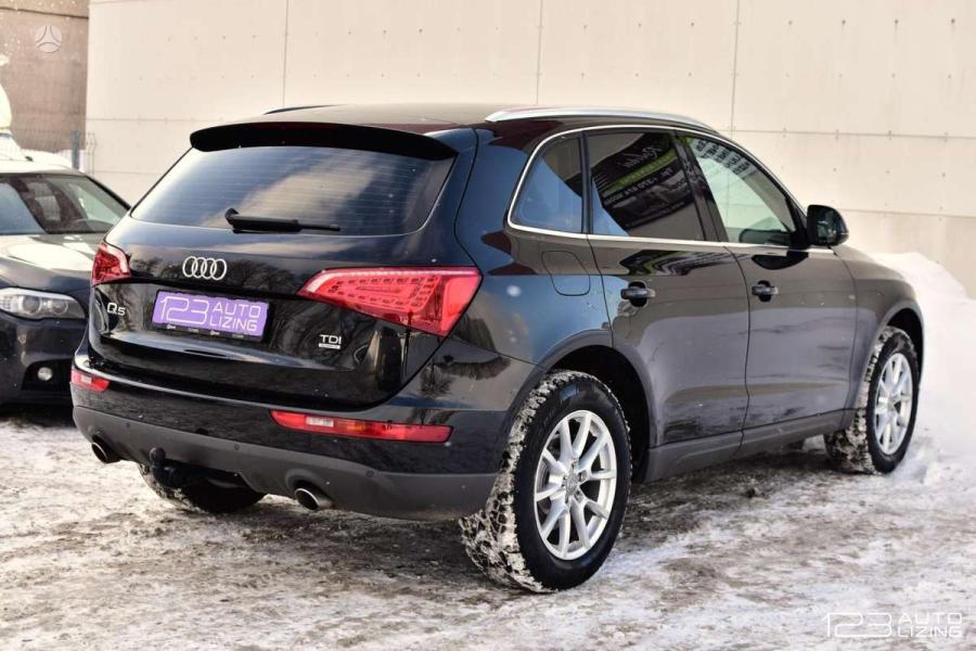 Black Audi Q5 2012 in Kretinga, with an engine capacity of 3.00 L and mileage of 254 thousand km for 10750 €, photo 9 on AUTOMOTO.COM.LV