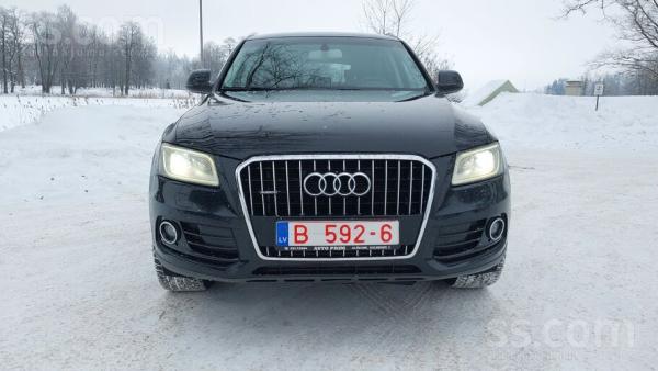 Melns Audi Q5 2012 Alūksne, ar dzinēja tilpumu 2.00 L un nobraukumu 0 tūkst. km par 11700 €, foto 3 vietnē AUTOMOTO.COM.LV