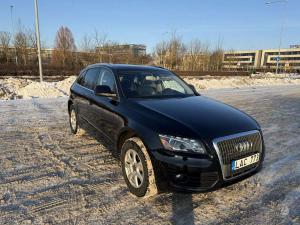 Black Audi Q5 2012 in Vilnius, with an engine capacity of 1.98 L and mileage of 201 thousand km for 8999 €, photo 3 on AUTOMOTO.COM.LV