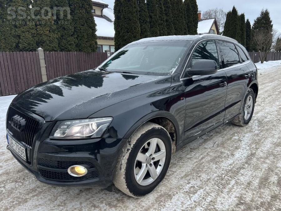 Black Audi Q5 2012 in Riga, with an engine capacity of 3.00 L and mileage of 287 thousand km for 10550 €, photo 12 on AUTOMOTO.COM.LV