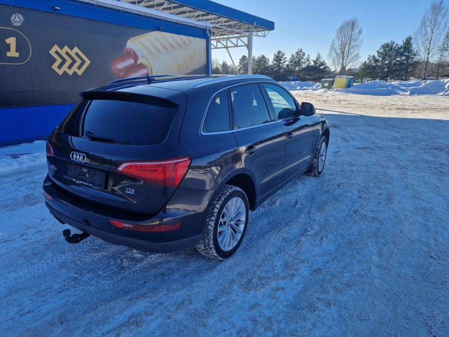 Black Audi Q5 2012 in Silute, with an engine capacity of 1.97 L and mileage of 165 thousand km for 11000 €, photo 4 on AUTOMOTO.COM.LV