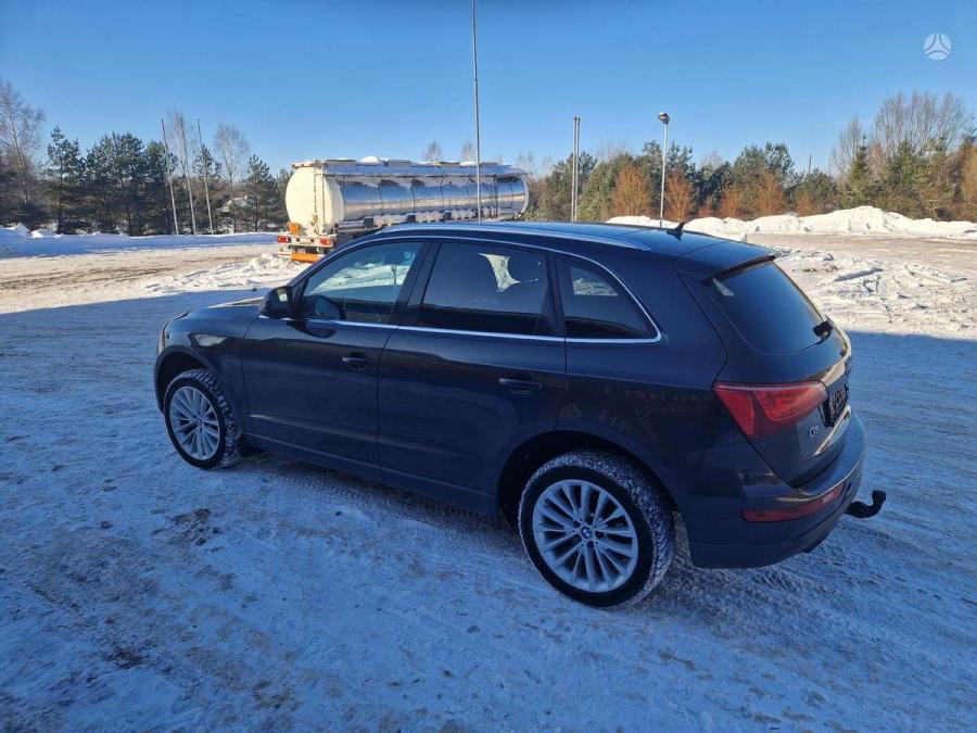 Black Audi Q5 2012 in Silute, with an engine capacity of 1.97 L and mileage of 165 thousand km for 11000 €, photo 5 on AUTOMOTO.COM.LV