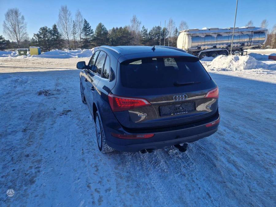 Black Audi Q5 2012 in Silute, with an engine capacity of 1.97 L and mileage of 165 thousand km for 11000 €, photo 6 on AUTOMOTO.COM.LV