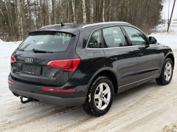 Melns Audi Q5 2012 Ukmergė, ar dzinēja tilpumu 1.97 L un nobraukumu 300 tūkst. km par 8500 €, foto 5 vietnē AUTOMOTO.COM.LV