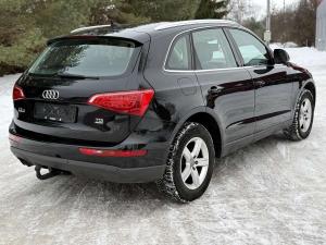 Black Audi Q5 2012 in Ukmerge, with an engine capacity of 1.97 L and mileage of 297 thousand km for 9300 €, photo 3 on AUTOMOTO.COM.LV