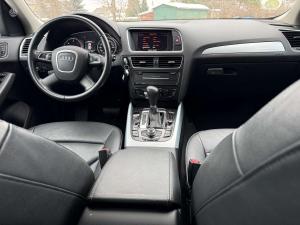 Black Audi Q5 2012 in Ukmerge, with an engine capacity of 1.97 L and mileage of 297 thousand km for 9300 €, photo 10 on AUTOMOTO.COM.LV