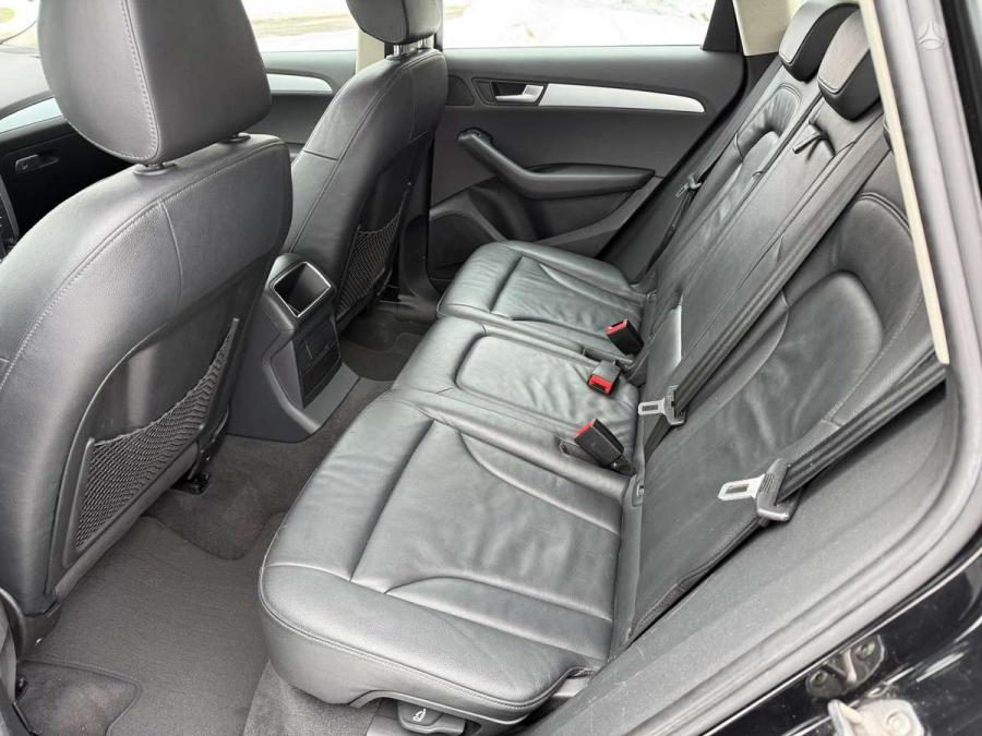 Black Audi Q5 2012 in Ukmerge, with an engine capacity of 1.97 L and mileage of 297 thousand km for 9300 €, photo 12 on AUTOMOTO.COM.LV