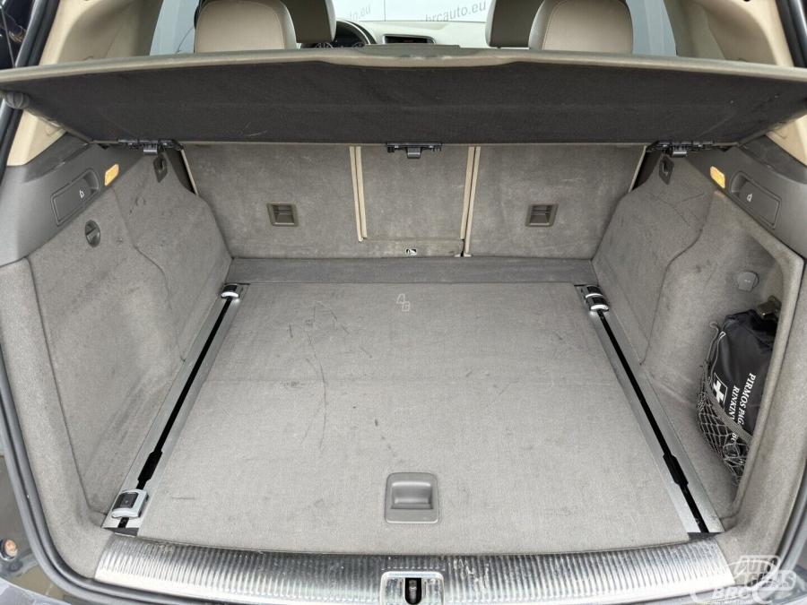 Black Audi Q5 2012 in Avizieniai, with an engine capacity of 3.20 L and mileage of 160 thousand km for 6900 €, photo 11 on AUTOMOTO.COM.LV