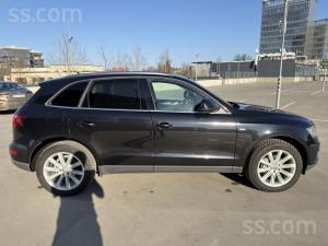 Black Audi Q5 2012 in Riga, with an engine capacity of 2.00 L and mileage of 270 thousand km for 13900 €, photo 6 on AUTOMOTO.COM.LV