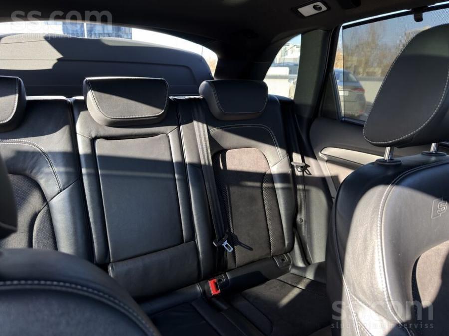 Black Audi Q5 2012 in Riga, with an engine capacity of 2.00 L and mileage of 270 thousand km for 13900 €, photo 13 on AUTOMOTO.COM.LV