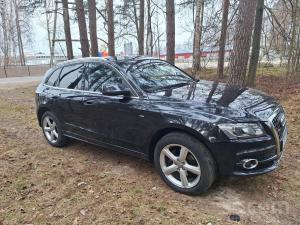 Black Audi Q5 2012 in Daugavpils, with an engine capacity of 2.00 L and mileage of 245 thousand km for 9750 €, photo 4 on AUTOMOTO.COM.LV
