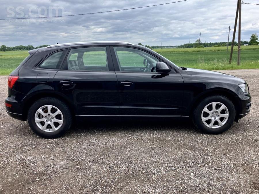 Black Audi Q5 2012 in Talsi, with an engine capacity of 2.00 L and mileage of 234 thousand km for 11999 €, photo 3 on AUTOMOTO.COM.LV