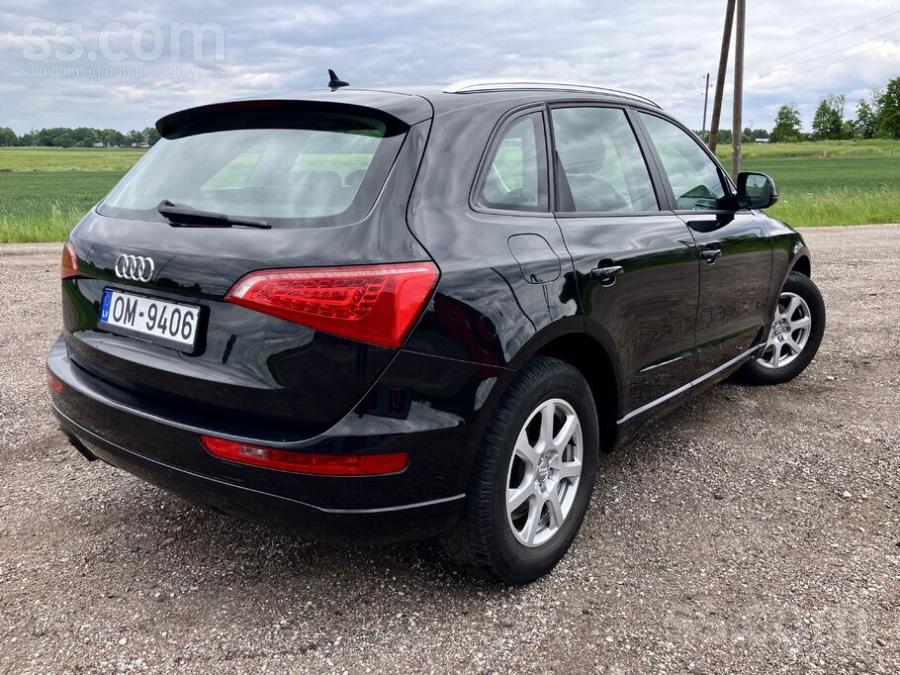 Black Audi Q5 2012 in Talsi, with an engine capacity of 2.00 L and mileage of 234 thousand km for 11999 €, photo 4 on AUTOMOTO.COM.LV