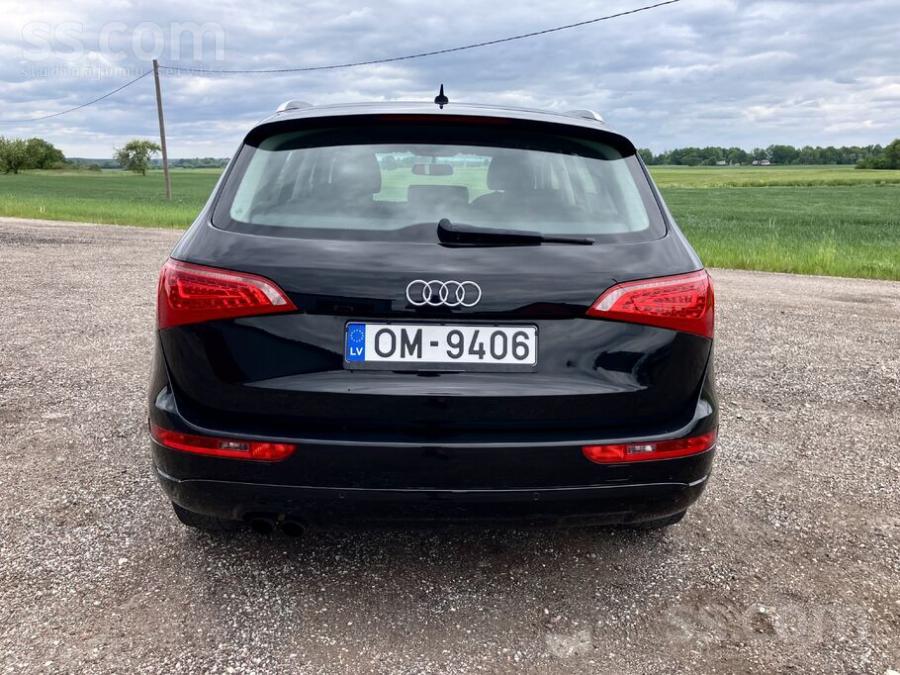 Black Audi Q5 2012 in Talsi, with an engine capacity of 2.00 L and mileage of 234 thousand km for 11999 €, photo 5 on AUTOMOTO.COM.LV