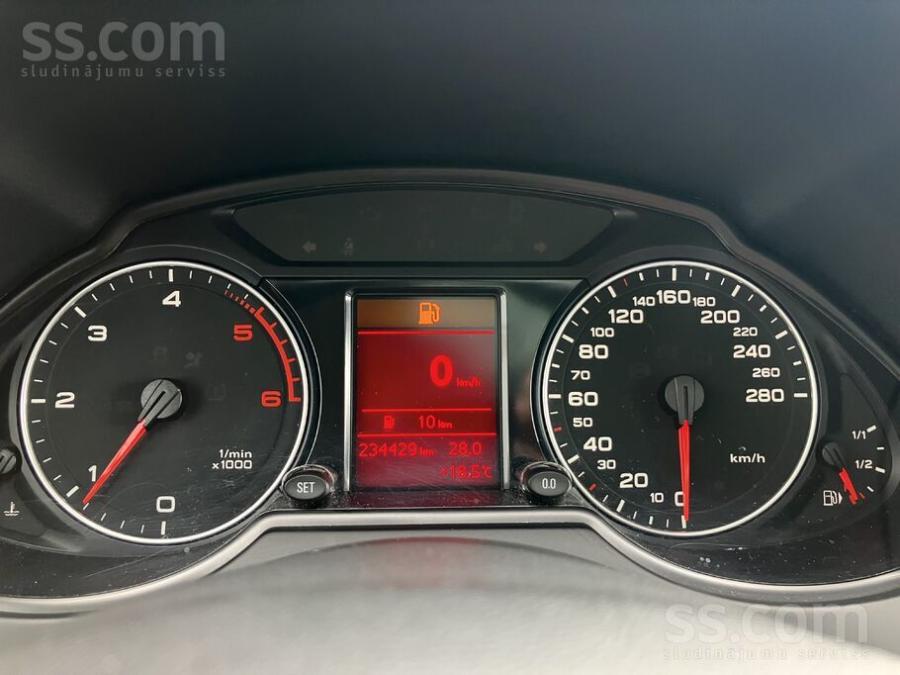 Black Audi Q5 2012 in Talsi, with an engine capacity of 2.00 L and mileage of 234 thousand km for 11999 €, photo 10 on AUTOMOTO.COM.LV