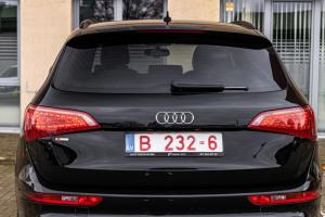 Melns Audi Q5 2012 Rīga, ar dzinēja tilpumu 2.00 L un nobraukumu 266 tūkst. km par 11690 €, foto 23 vietnē AUTOMOTO.COM.LV