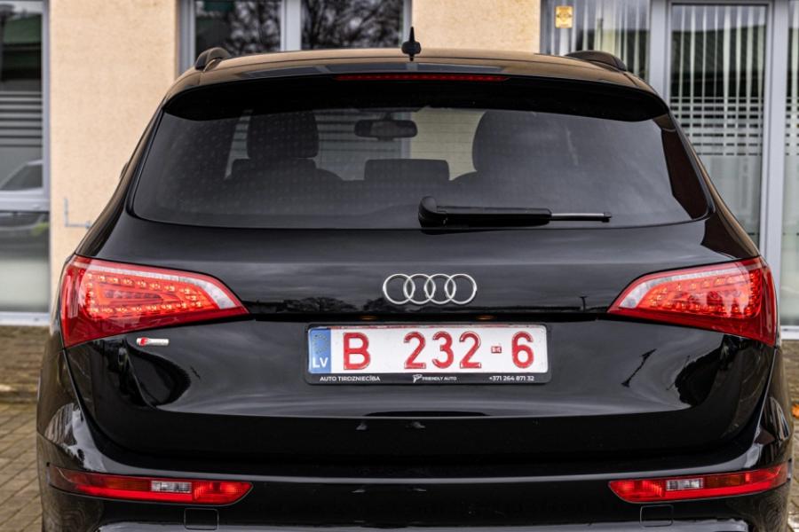 Melns Audi Q5 2012 Rīga, ar dzinēja tilpumu 2.00 L un nobraukumu 266 tūkst. km par 11690 €, foto 23 vietnē AUTOMOTO.COM.LV
