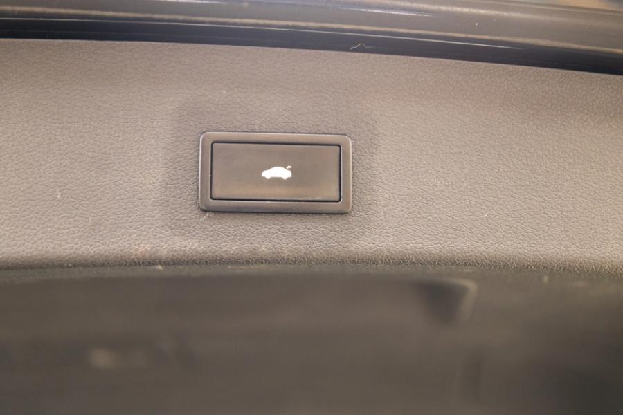 Melns Audi Q5 2012 Rīga, ar dzinēja tilpumu 2.00 L un nobraukumu 266 tūkst. km par 11690 €, foto 30 vietnē AUTOMOTO.COM.LV