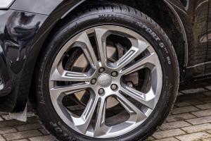 Melns Audi Q5 2012 Rīga, ar dzinēja tilpumu 2.00 L un nobraukumu 266 tūkst. km par 11690 €, foto 34 vietnē AUTOMOTO.COM.LV