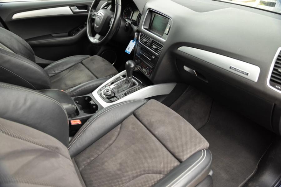 Melns Audi Q5 2012 Rīga, ar dzinēja tilpumu 2.00 L un nobraukumu 266 tūkst. km par 11690 €, foto 47 vietnē AUTOMOTO.COM.LV