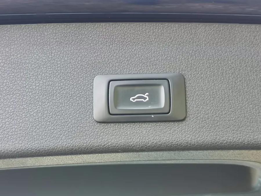 Melns Audi Q5 2012 Kuldīga, ar dzinēja tilpumu 3.00 L un nobraukumu 222 tūkst. km par 12880 €, foto 21 vietnē AUTOMOTO.COM.LV
