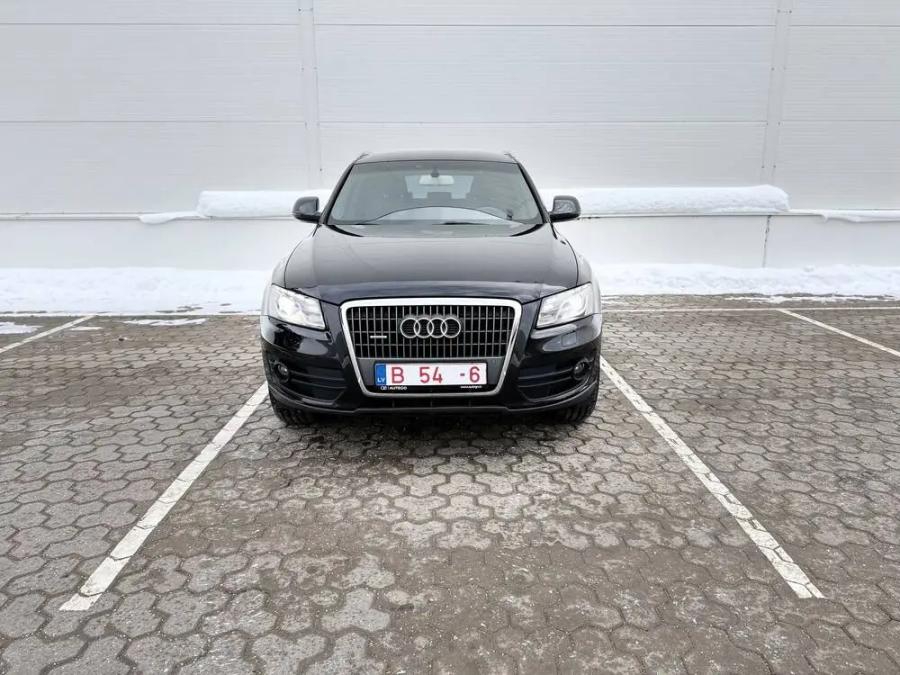 Melns Audi Q5 2012 Rīga, ar dzinēja tilpumu 2.00 L un nobraukumu 285 tūkst. km par 9900 €, foto 4 vietnē AUTOMOTO.COM.LV