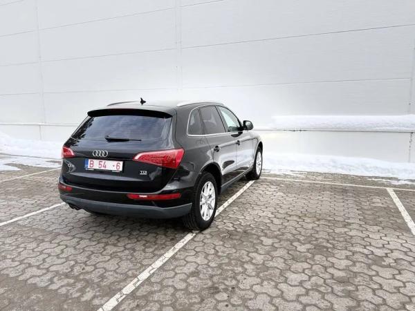 Черный Ауди Ку 5 2012 в Рига, объемом двигателя 2.00 л и пробегом 285 тыс. км за 9900 €, фото 4 на AUTOMOTO.COM.LV