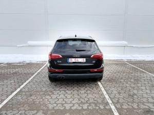 Melns Audi Q5 2012 Rīga, ar dzinēja tilpumu 2.00 L un nobraukumu 285 tūkst. km par 9900 €, foto 6 vietnē AUTOMOTO.COM.LV