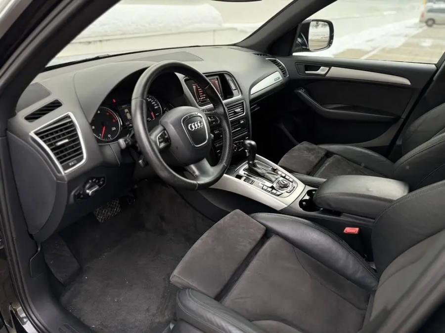 Melns Audi Q5 2012 Rīga, ar dzinēja tilpumu 2.00 L un nobraukumu 285 tūkst. km par 9900 €, foto 10 vietnē AUTOMOTO.COM.LV