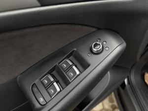 Melns Audi Q5 2012 Rīga, ar dzinēja tilpumu 2.00 L un nobraukumu 285 tūkst. km par 9900 €, foto 12 vietnē AUTOMOTO.COM.LV