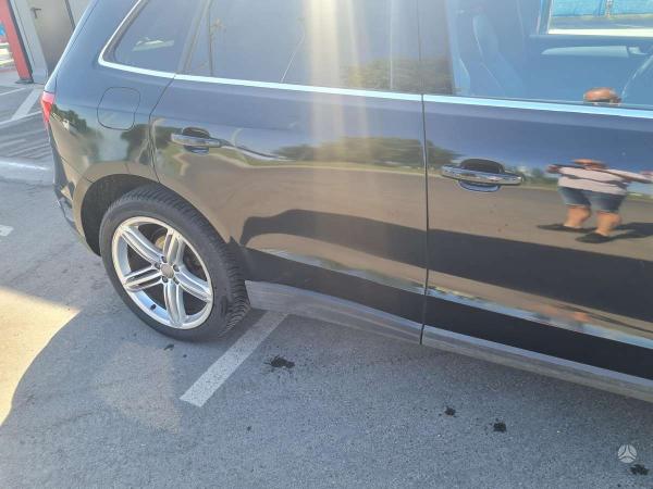 Melns Audi Q5 2012 Tauragė, ar dzinēja tilpumu 2.00 L un nobraukumu 283 tūkst. km par 7650 €, foto 7 vietnē AUTOMOTO.COM.LV