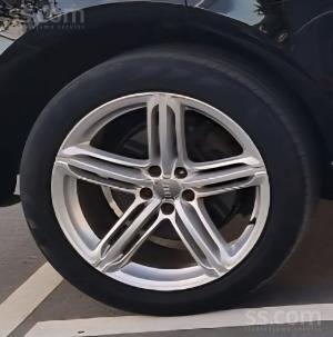 Black Audi Q5 2012 in Riga, with an engine capacity of 3.00 L and mileage of 224 thousand km for 13900 €, photo 12 on AUTOMOTO.COM.LV