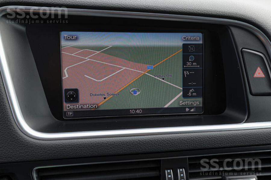 Melns Audi Q5 2012 Jelgava, ar dzinēja tilpumu 3.00 L un nobraukumu 0 tūkst. km par 13500 €, foto 17 vietnē AUTOMOTO.COM.LV