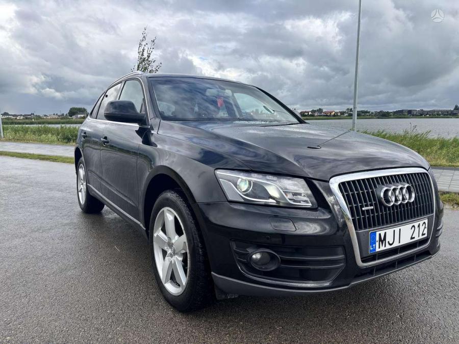 Black Audi Q5 2012 in Klaipeda, with an engine capacity of 2.00 L and mileage of 220 thousand km for 10500 €, photo 8 on AUTOMOTO.COM.LV