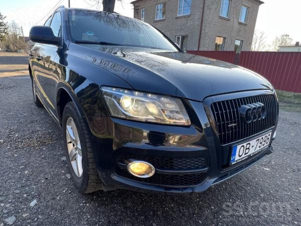 Black Audi Q5 2012 in Riga, with an engine capacity of 3.00 L and mileage of 287 thousand km for 10350 €, photo 1 on AUTOMOTO.COM.LV