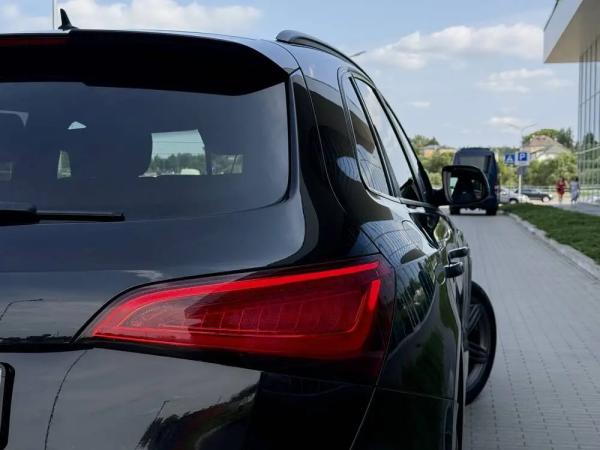 Black Audi Q5 2012 in Rezekne, with an engine capacity of 3.00 L and mileage of 249 thousand km for 13990 €, photo 7 on AUTOMOTO.COM.LV