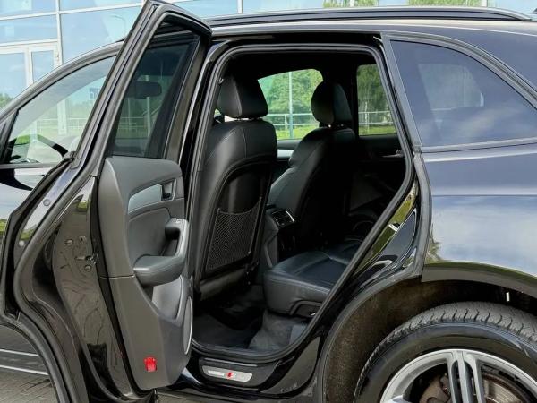 Black Audi Q5 2012 in Rezekne, with an engine capacity of 3.00 L and mileage of 249 thousand km for 13990 €, photo 10 on AUTOMOTO.COM.LV