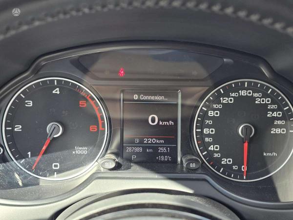 Black Audi Q5 2012 in Taurage, with an engine capacity of 2.97 L and mileage of 288 thousand km for 10900 €, photo 9 on AUTOMOTO.COM.LV