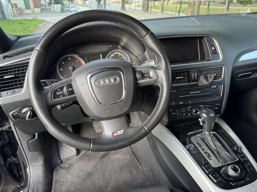 Black Audi Q5 2012 in Vilnius, with an engine capacity of 1.97 L and mileage of 280 thousand km for 5700 €, photo 4 on AUTOMOTO.COM.LV