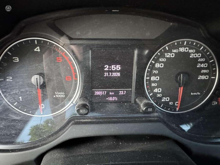Black Audi Q5 2012 in Vilnius, with an engine capacity of 1.97 L and mileage of 280 thousand km for 5700 €, photo 12 on AUTOMOTO.COM.LV