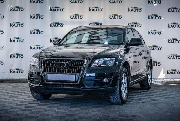 Black Audi Q5 2012 in Kaunas, with an engine capacity of 3.00 L and mileage of 318 thousand km for 10590 €, photo 1 on AUTOMOTO.COM.LV