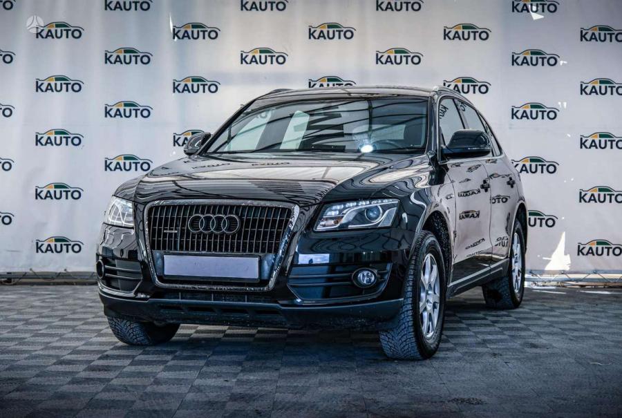 Black Audi Q5 2012 in Kaunas, with an engine capacity of 3.00 L and mileage of 318 thousand km for 10590 €, photo 1 on AUTOMOTO.COM.LV
