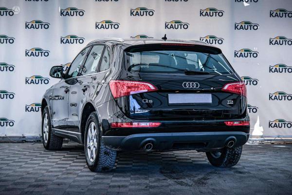 Black Audi Q5 2012 in Kaunas, with an engine capacity of 3.00 L and mileage of 318 thousand km for 10590 €, photo 4 on AUTOMOTO.COM.LV