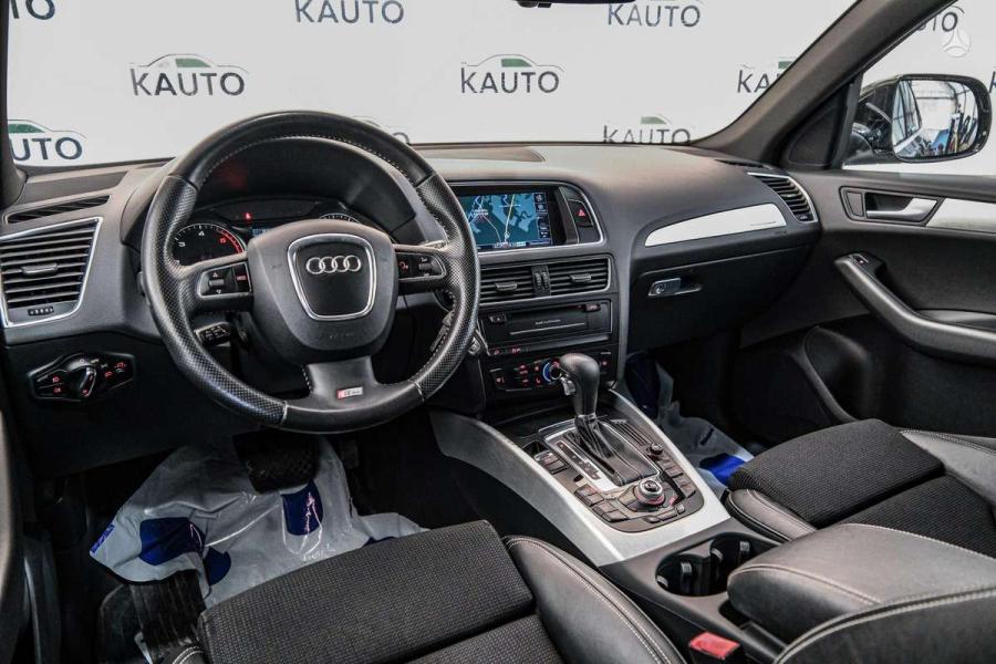 Black Audi Q5 2012 in Kaunas, with an engine capacity of 3.00 L and mileage of 318 thousand km for 10590 €, photo 8 on AUTOMOTO.COM.LV