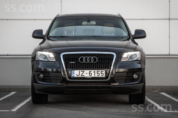 Black Audi Q5 2012 in Riga, with an engine capacity of 3.00 L and mileage of 316 thousand km for 8950 €, photo 2 on AUTOMOTO.COM.LV