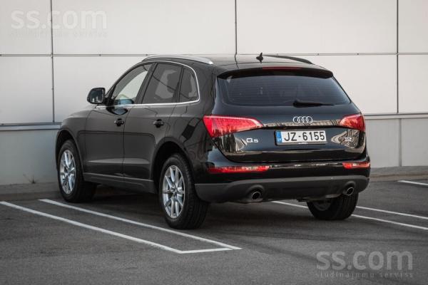 Black Audi Q5 2012 in Riga, with an engine capacity of 3.00 L and mileage of 316 thousand km for 8950 €, photo 7 on AUTOMOTO.COM.LV
