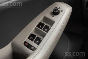 Черный Ауди Ку 5 2012 в Рига, объемом двигателя 3.00 л и пробегом 316 тыс. км за 8950 €, фото 29 на AUTOMOTO.COM.LV