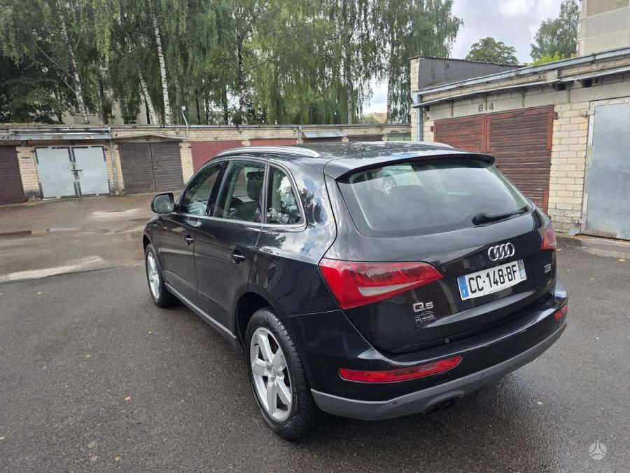 Black Audi Q5 2012 in Kaunas, with an engine capacity of 1.97 L and mileage of 204 thousand km for 7499 €, photo 5 on AUTOMOTO.COM.LV